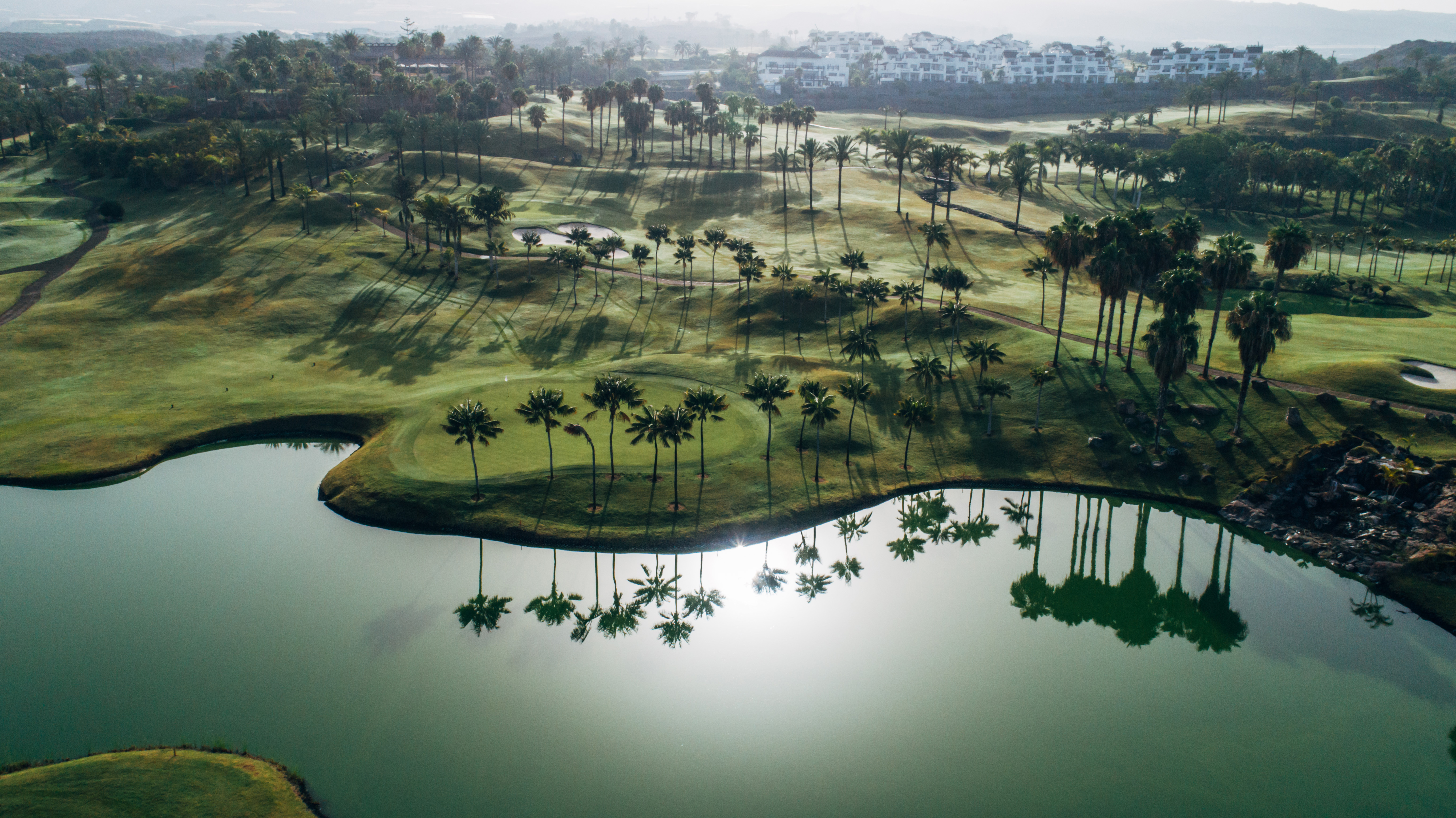 Abama Golf Resort, un oasis tropical frente al mar - The Showroom Mag