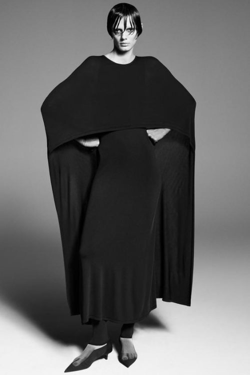 El estilo 'goth': Cómo incorporar un toque de Halloween en tus outfits ...